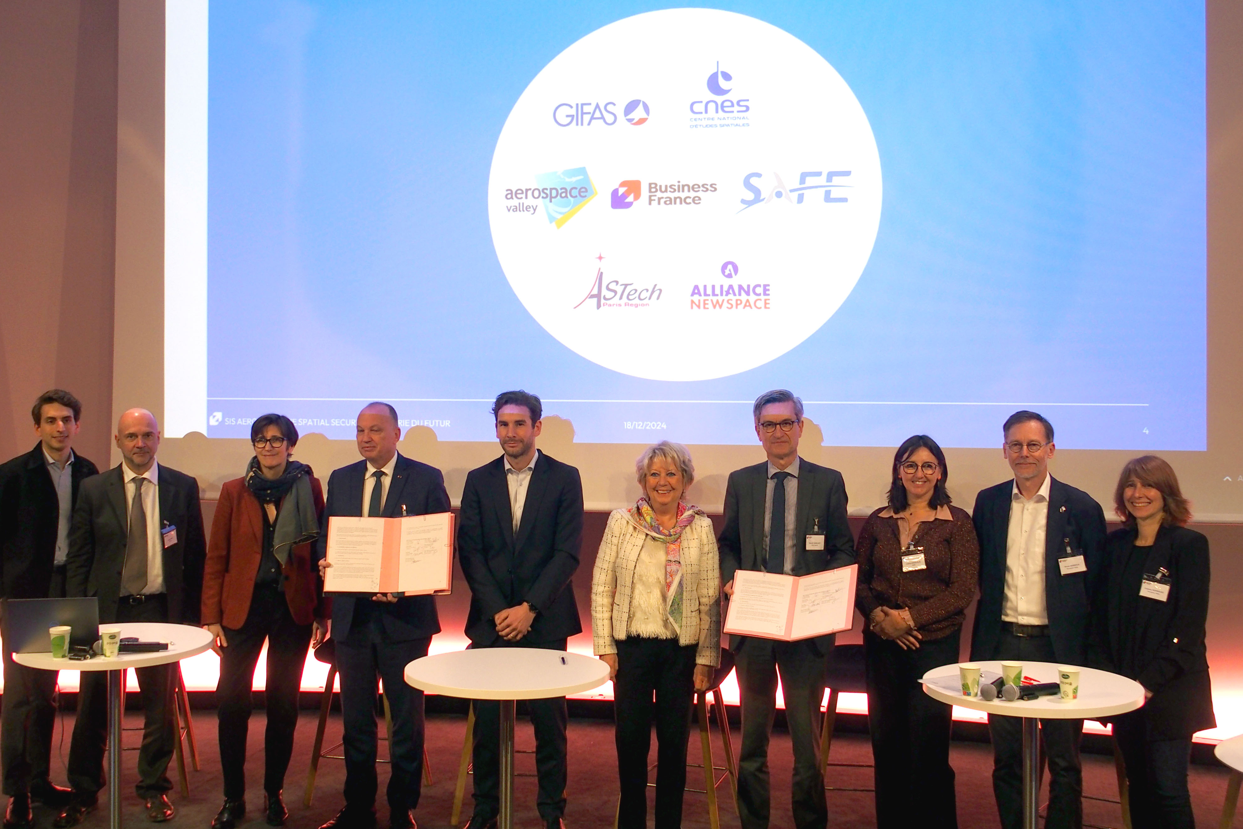 Team France Filière : le CNES soutient les entreprises spatiales ...