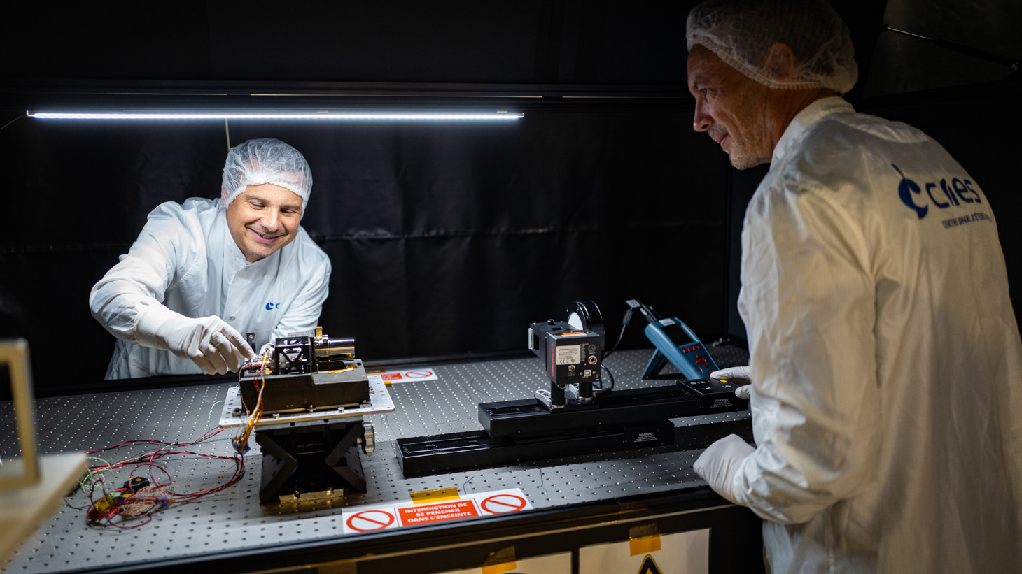 MicroLIBS: a small French instrument with big ambitions for exploring Mars | CNES