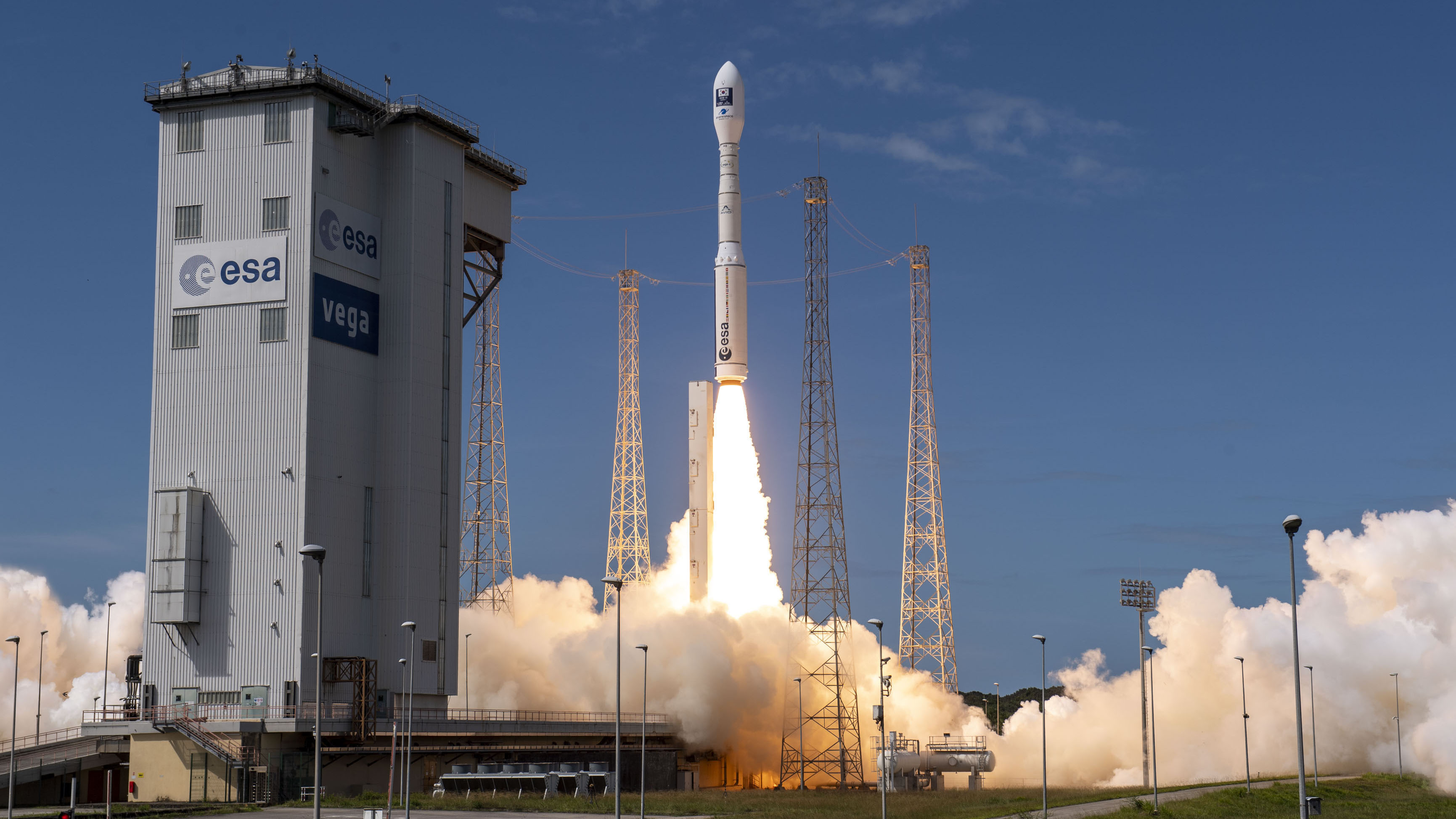 Lancement réussi pour Vega-C, Kompsat-7 placé en orbite avec succès | CNES
