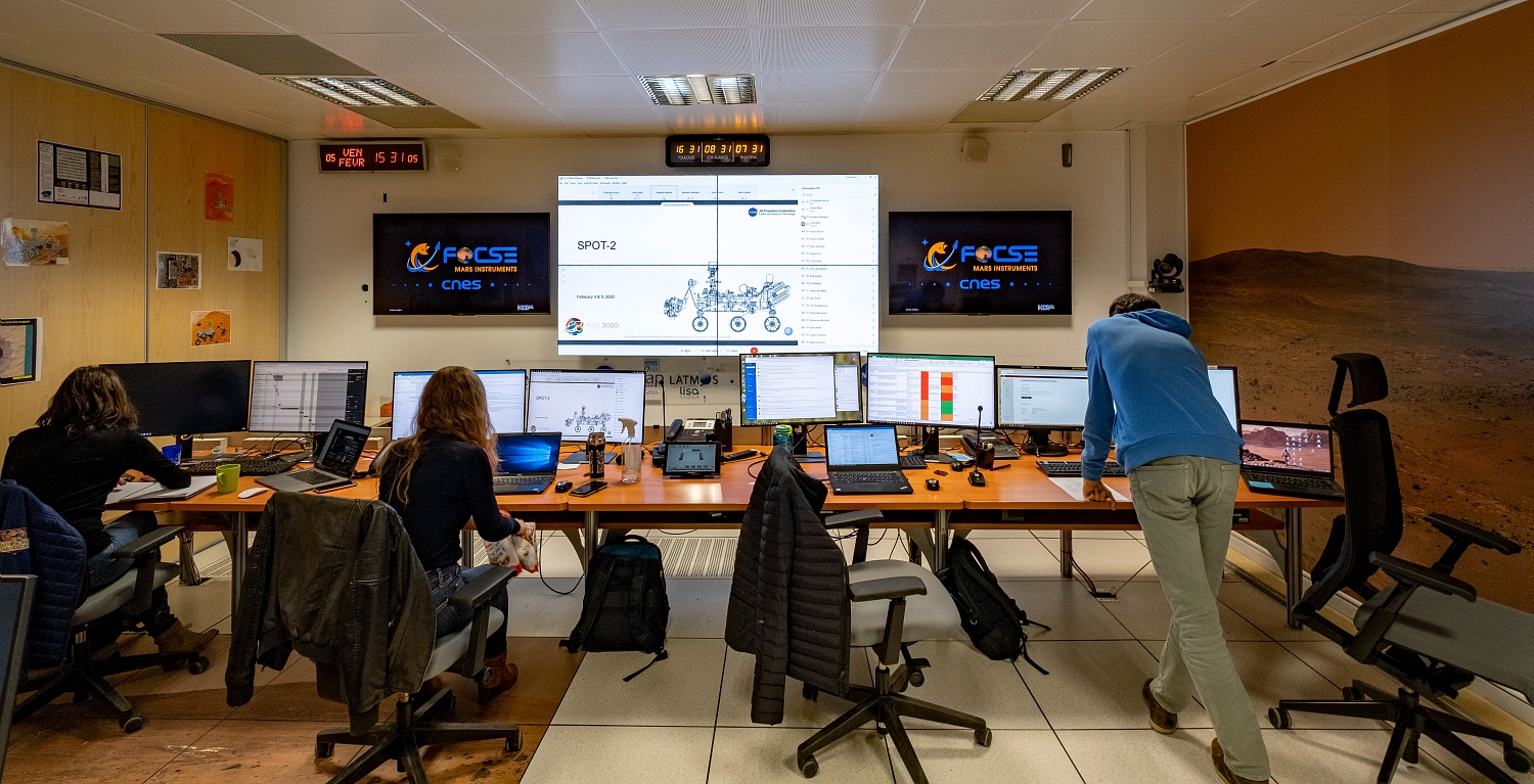 Perseverance : dans la peau d’un « pilote » d’instruments sur un rover martien | CNES