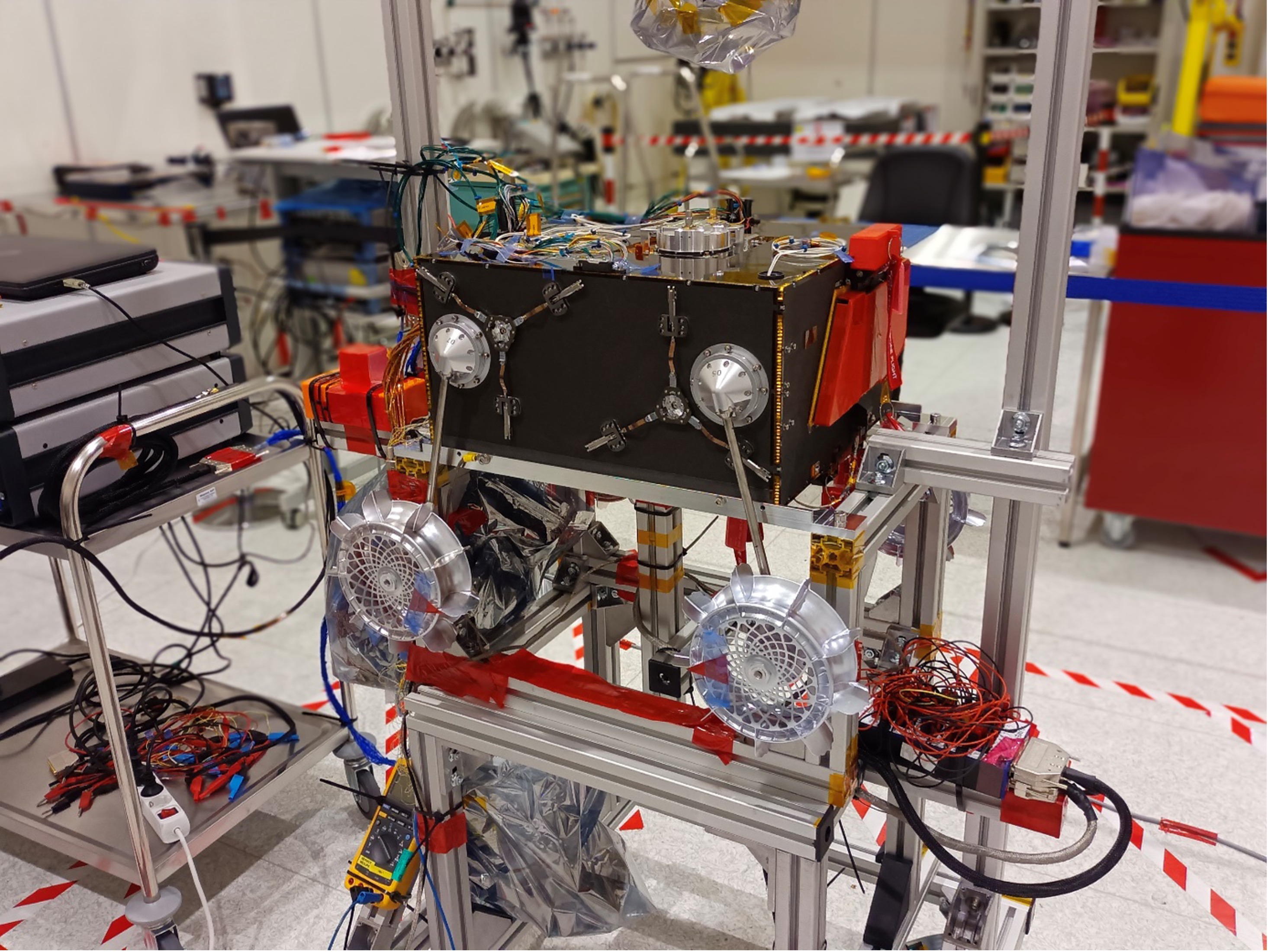 MMX Rover: thermal vacuum tests carried out at CNES, a major step ...